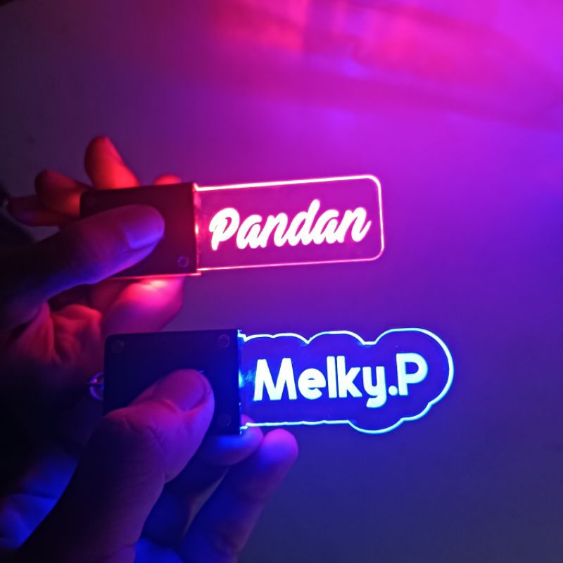 Jual MURAH GANTUNGAN KUNCI LED COSTUM LED GRAFIR LASER Ganci Costu Nama ...