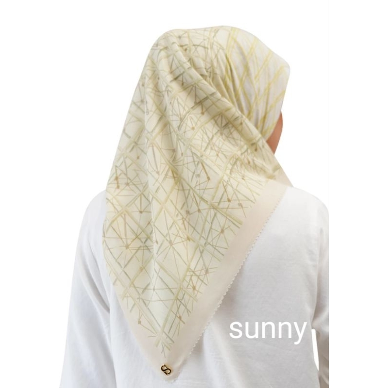 Jual louvre Series by Buttonscarves (sunny) | Shopee Indonesia
