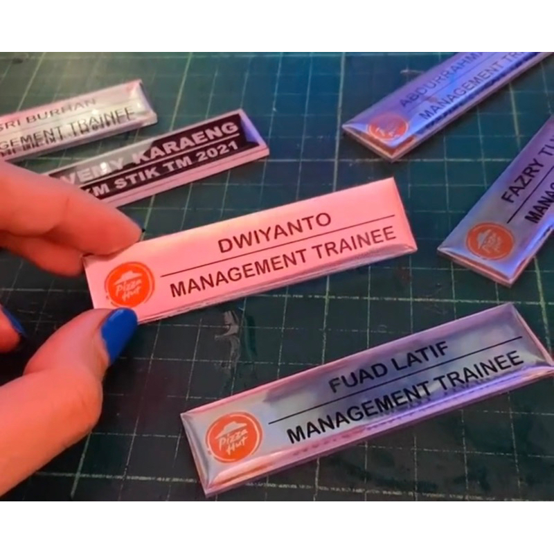 Jual PAPAN nama dada akrilik resin/ PAPAN NAMA MAKASSAR / Name tag/nama ...