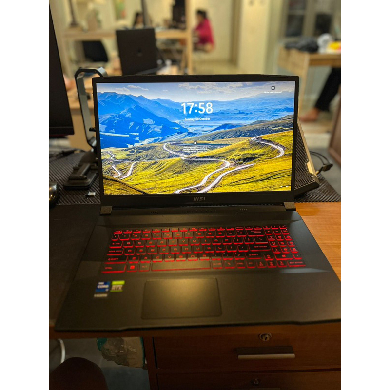 Jual DIJUAL LAPTOP GAMING MSI KATANA GF76 | Shopee Indonesia