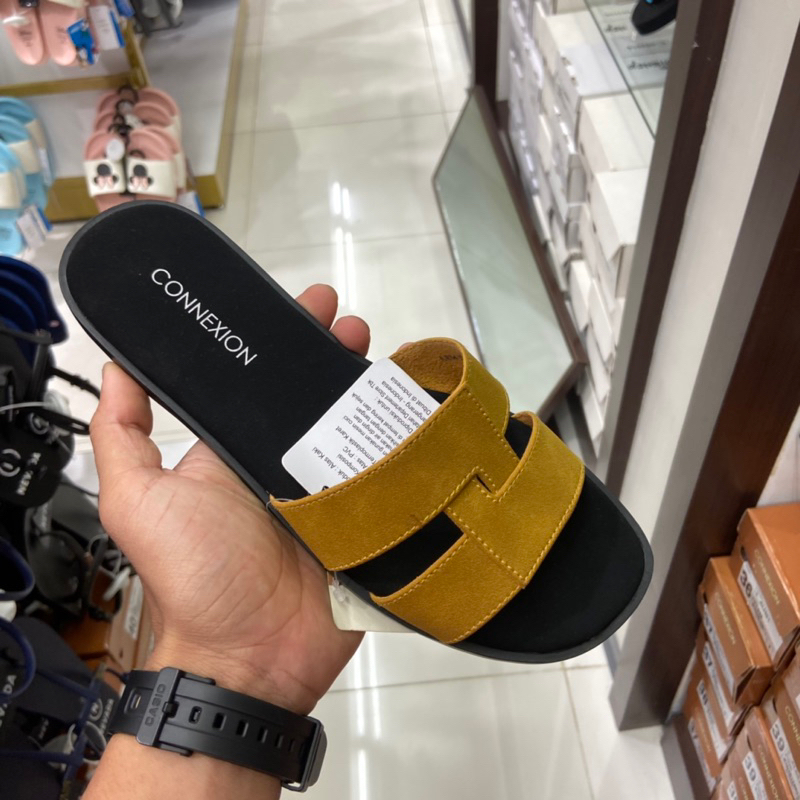 Jual Connexion sandal flat wanita model slop super ringan dan lucu 36 ...