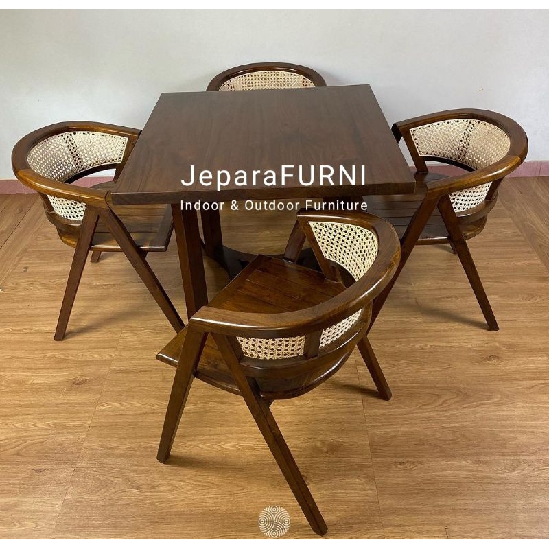 Jual MEJA MAKAN 4 KURSI KAYU JATI JEPARA I KURSI ROTAN l KURSI CAFE | Shopee Indonesia