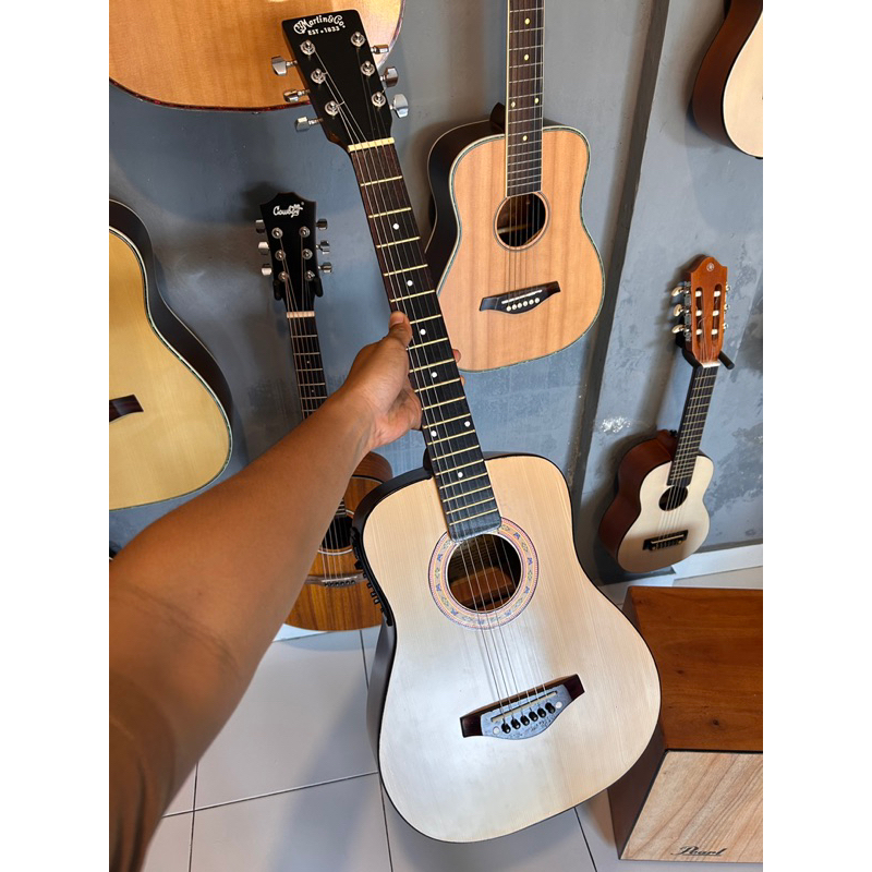Jual gitar 3/4 / gitar traveler / gitar mini / gitar pemula | Shopee ...