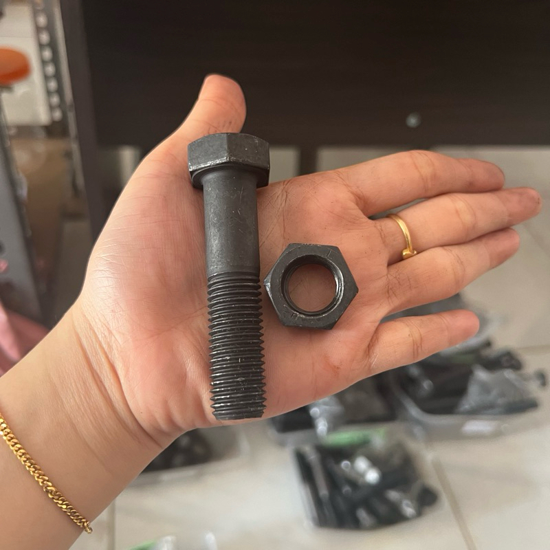 Jual Baut mur baja hitam Grade 8.8 ukuran M16x70 ( Drat HALUS ) | Shopee Indonesia