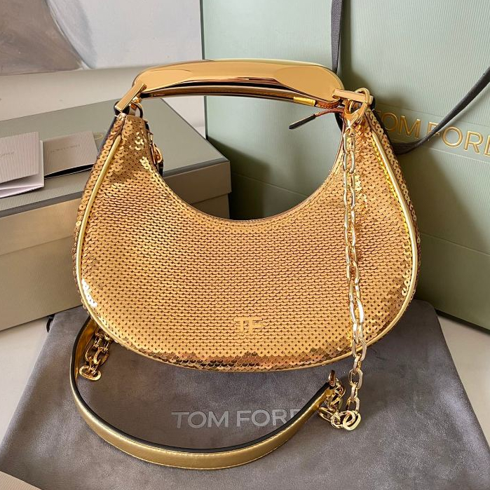 Jual TOM FORD Bianca hobo bag Loop mini leather tote | Shopee Indonesia