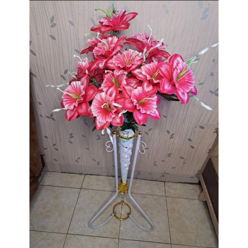 Jual set bunga morning glory kuntum 18 berikut pot standing besi /bunga ...