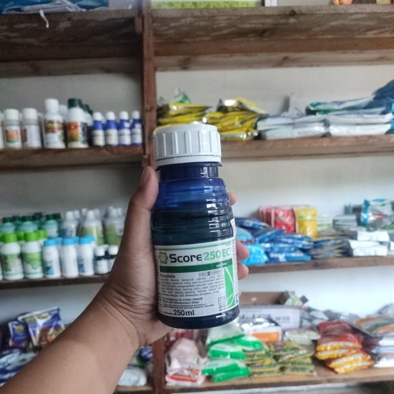 Jual Obat tanaman/Fungisida SCORE 250ec ukuran 250ml | Shopee Indonesia