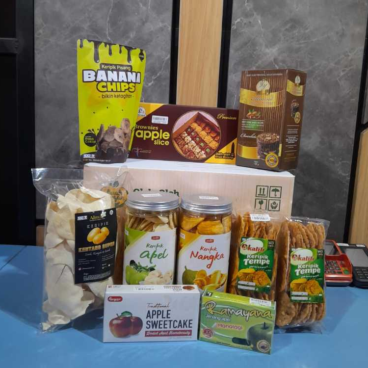 Jual PAKET 4 OLEH-OLEH BUAH TANGAN CAMILAN RINGAN DAN KRIPIK | Shopee Indonesia