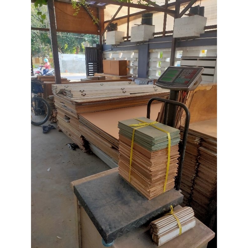 Jual papan/mdf/tebel 6mm. 30cm x40cm | Shopee Indonesia