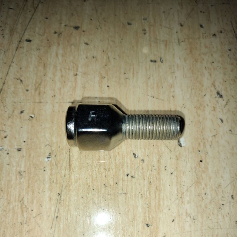 Jual Parts imitasi Baut Roda derat Kanan Mazda E 2000 S13033165A ...