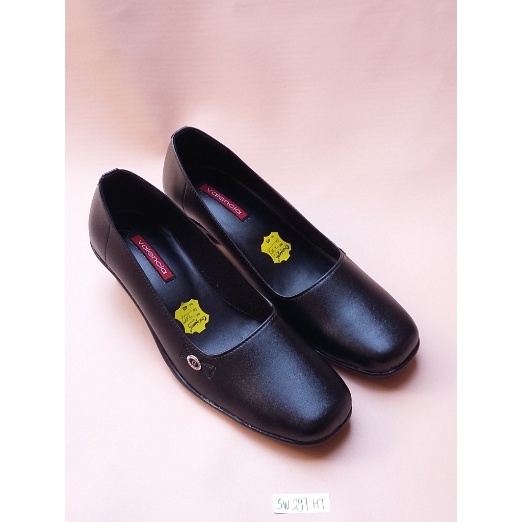 Jual Sepatu Fantofel Wanita Merk Valencia SW 297 Hitam Hak 4 cm Nyaman ...