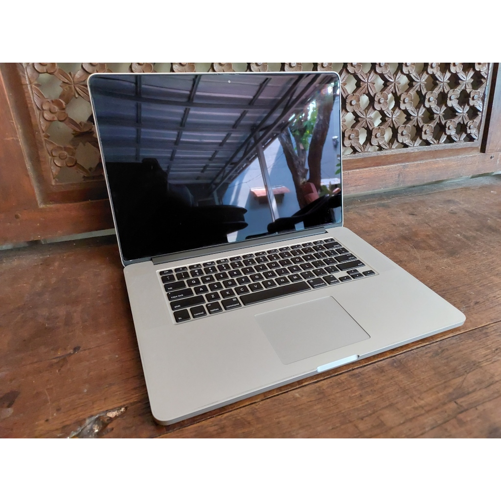 Jual Macbook Pro 15" inch core i7, 16GB RAM, Dual Graphics Card ...