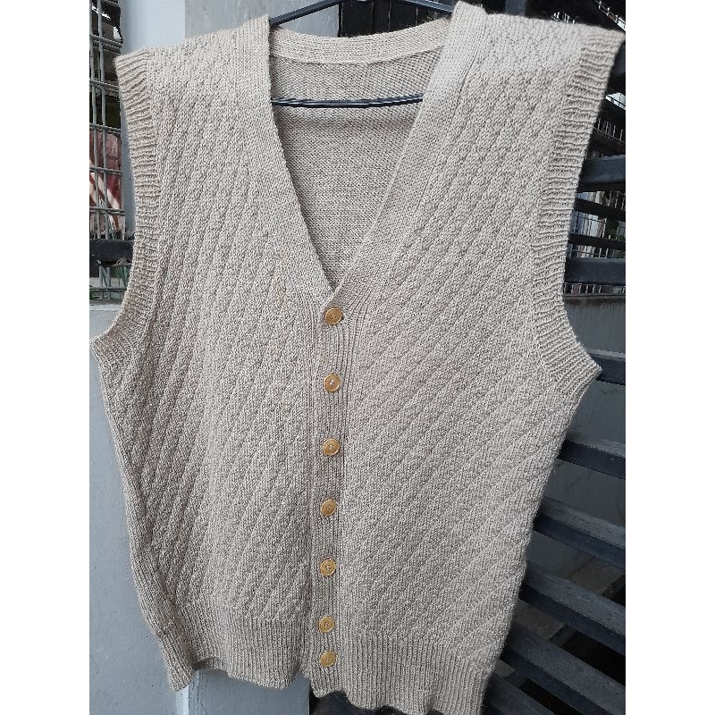 Jual Vest Rajut (Thrift) | Shopee Indonesia