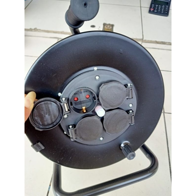 Jual KABEL ROLL FULL BESI WATERPROOF TERDAPAT 4 COLOKAN LISTRIK C215 ...