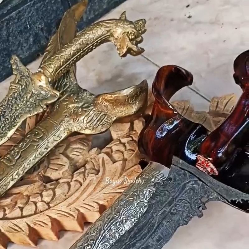 Jual KERIS NAGA KEMBAR KUNINGAN SARI WESI AJI | Shopee Indonesia