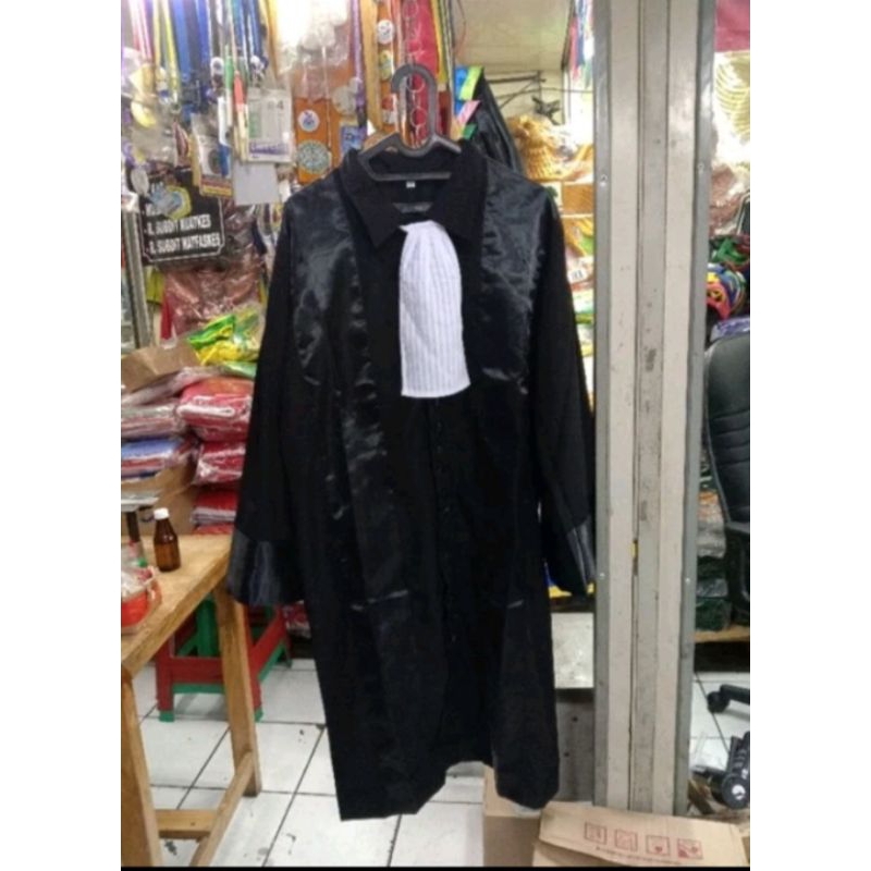 Jual Toga pengacara atau toga advokat bahan twist ukuran S ready stock ...