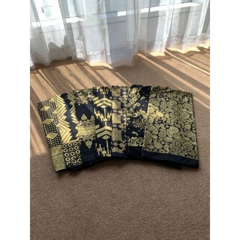 Jual KAIN BATIK PRADA GOLD NEWS | Shopee Indonesia
