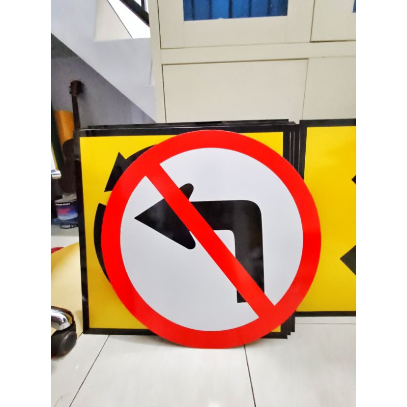 Jual Rambu Larangan Belok Kiri 60x60cm | Shopee Indonesia