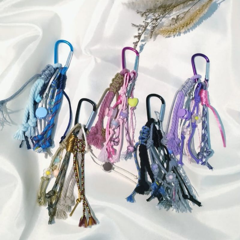 Jual (Ready Stock)Bagcharm Keychain Carabiner Gantungan Tas Macrame ...