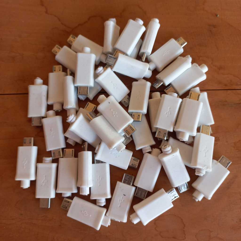 Jual SOKET MICRO USB 4 PIN COPOTAN MICRO USB MALE | Shopee Indonesia