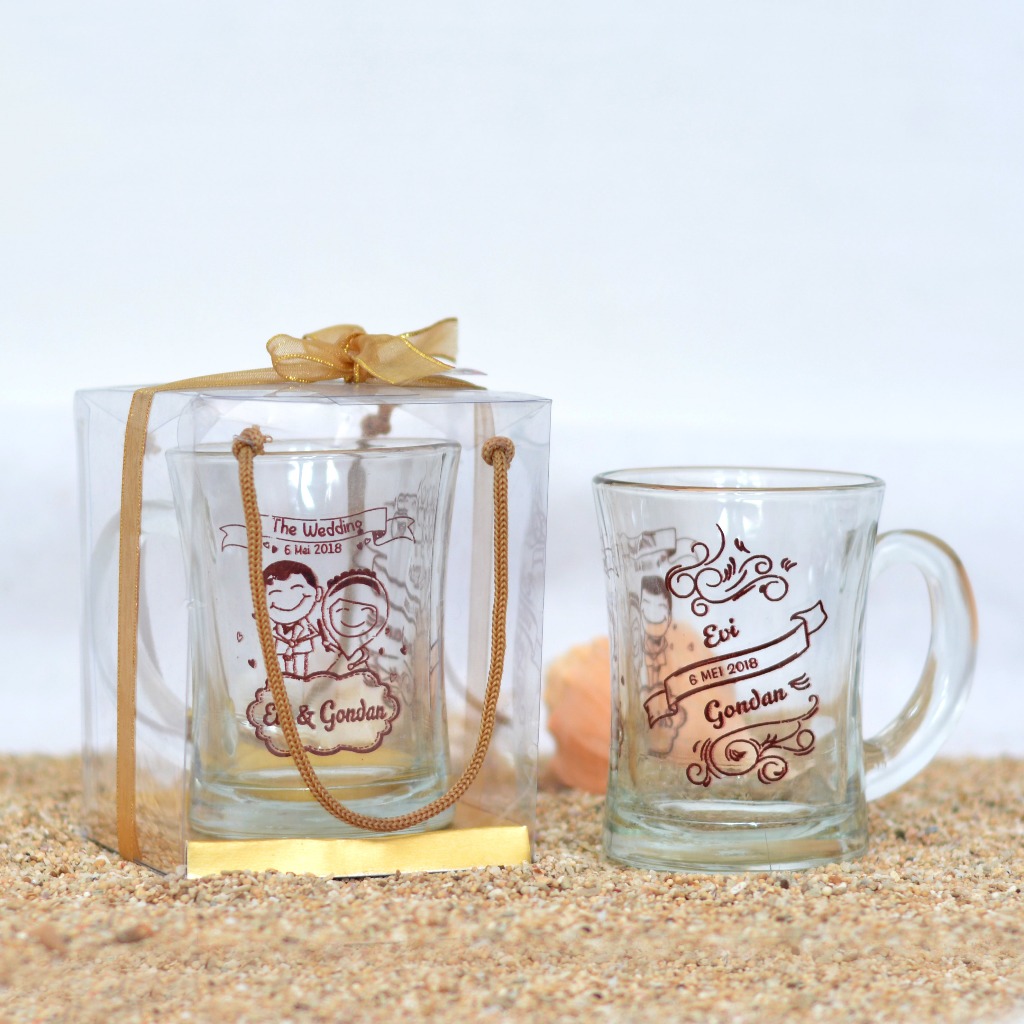 Jual GELAS SEXY UBM 18 CUSTOM DESAIN SABLON KEMAS MIKA | SOUVENIR NIKAH ...