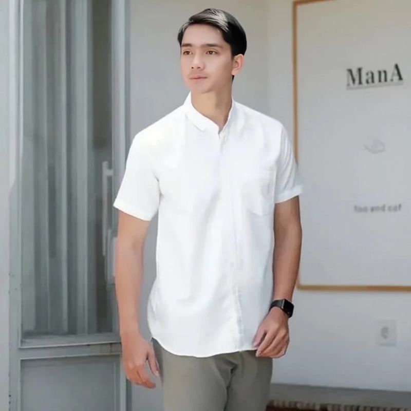 Jual PROMO kemeja putih pria lengan pendek polos formal casual kerja santai | Shopee Indonesia