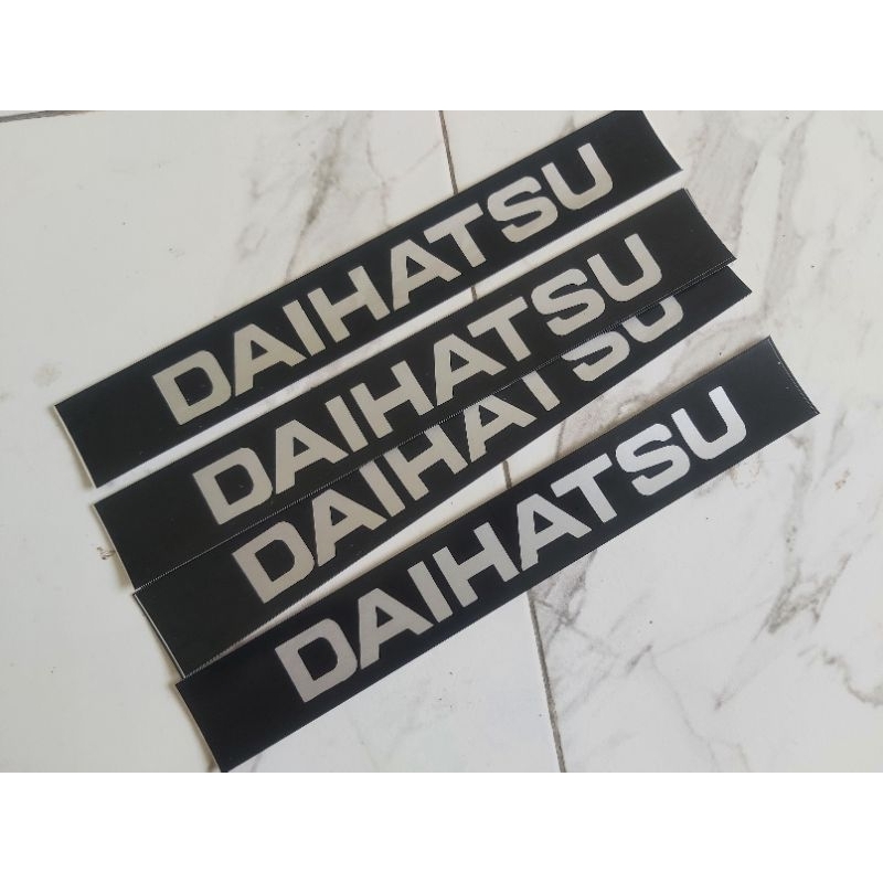 Jual sticker striping list tulisan DAIHATSU belakang TAFT FEROZA classy ...