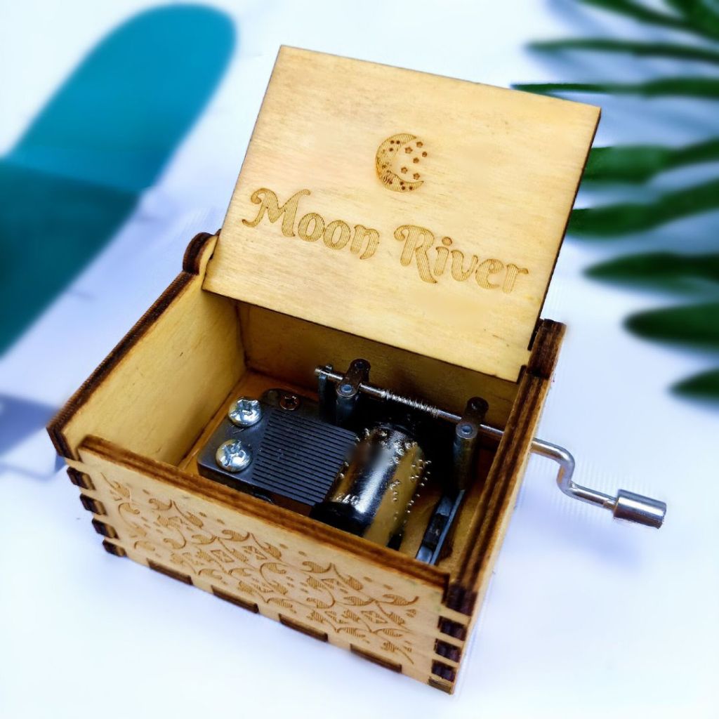 Jual Kotak Musik Kayu Wood Vintage Music Box Diputar Tangan Kado Hadiah ...