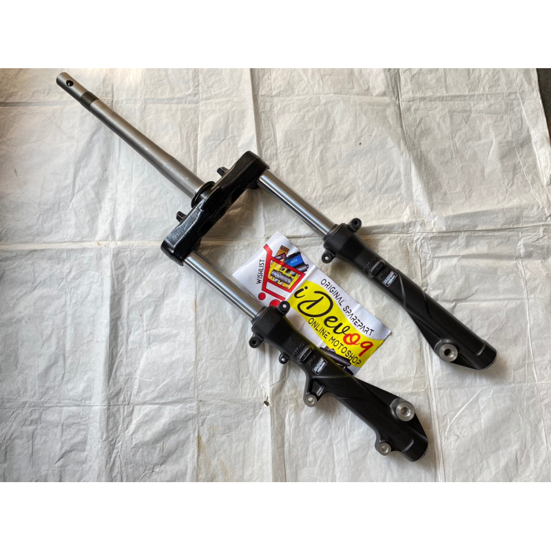 Jual Shock Depan PCX Set T Segitiga Shockbreaker Honda PCX 160 Original ...