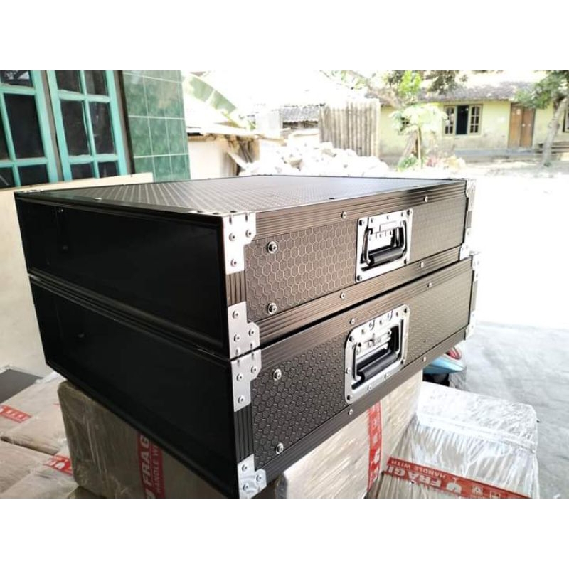 Jual Hardcase Power 3U Tanpa Tutup Flightcase Power Amplifier Finishing ...