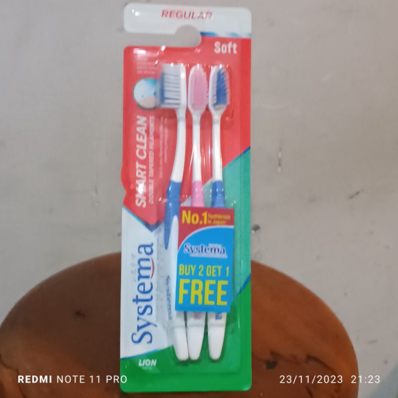 Jual Systema Sikat Gigi Smart Clean Regular Soft isi 3 Pcs | Shopee ...