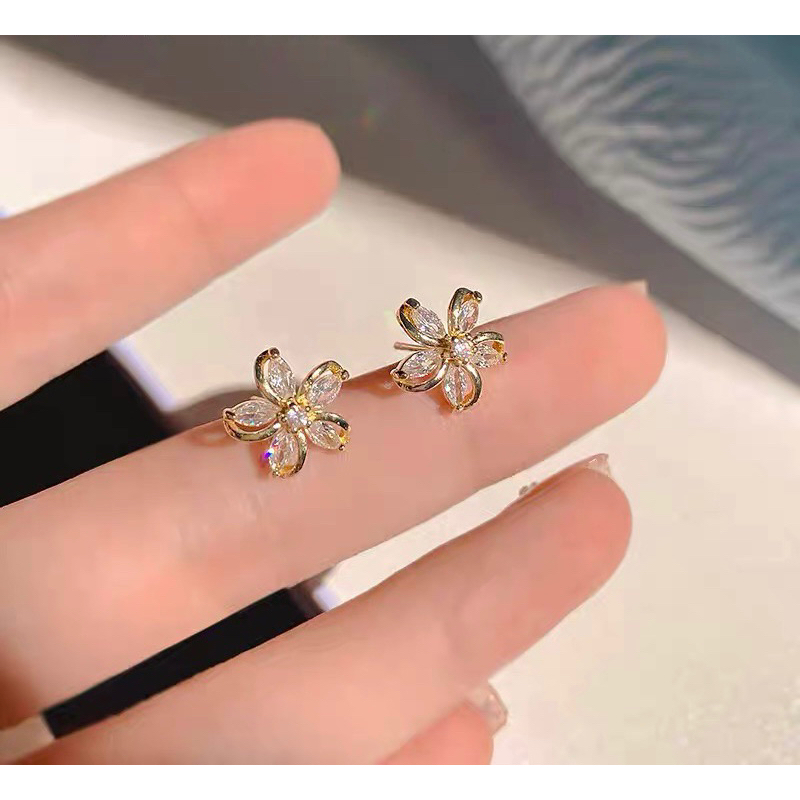 Jual Mini Flower Stud Earring (925 Silver Tusukan) / Anting Giwang Tusuk Kecil Model Bunga ...