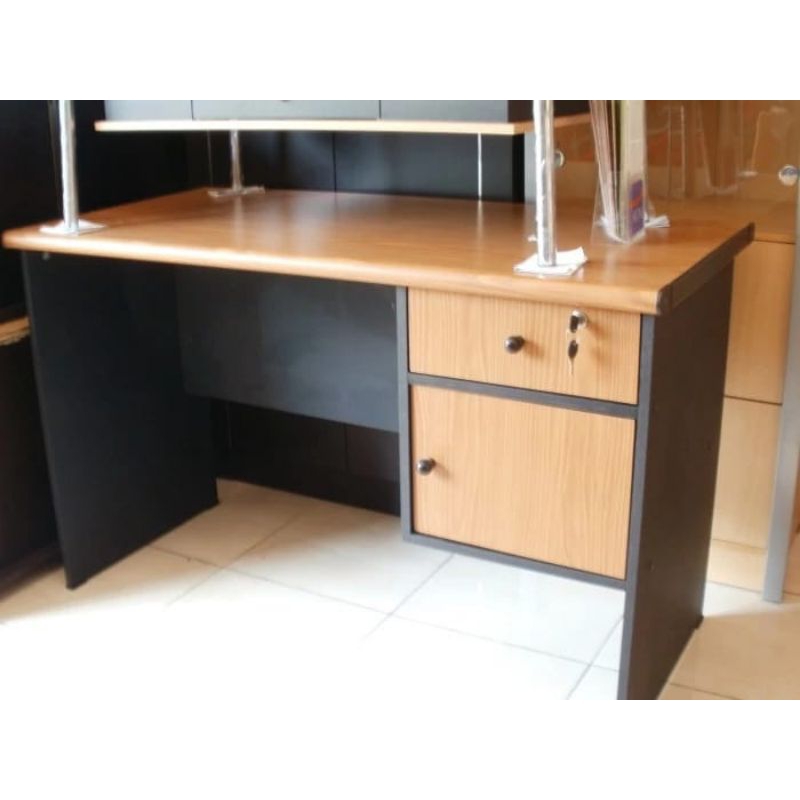 Jual meja tulis komputer meja kantor staf meja kerja sekretaris 120x60 ...