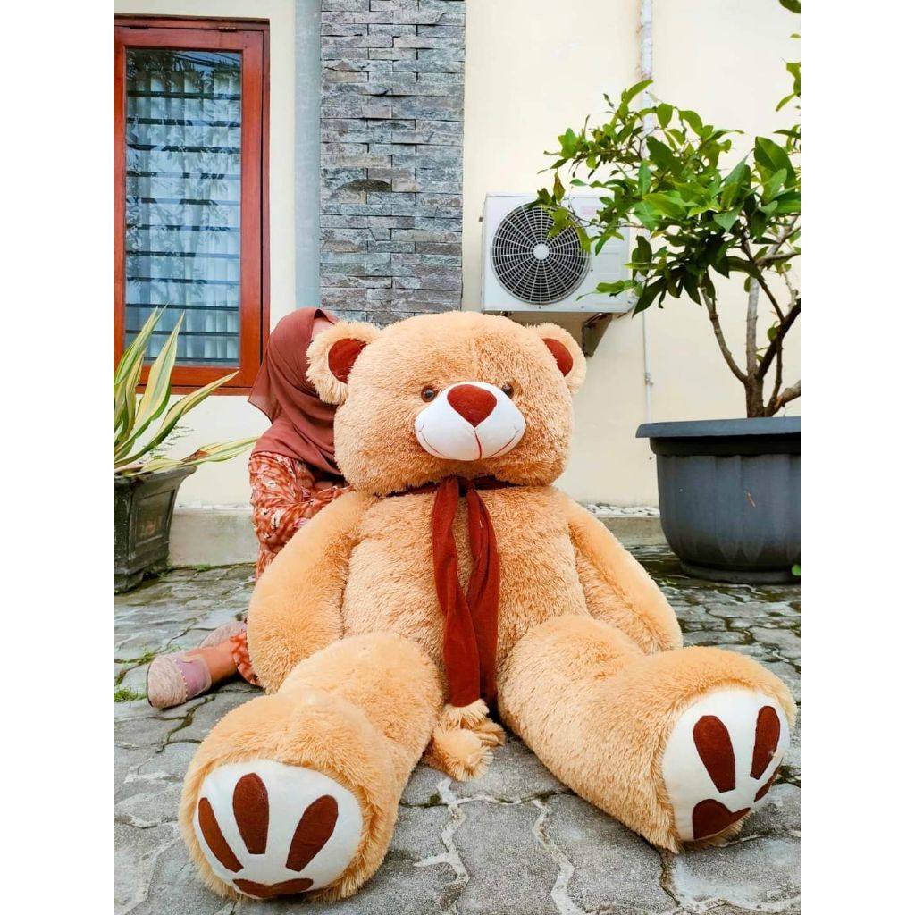 Jual BONEKA TEDDY BEAR SYAL TELAPAK SUPER JUMBO TINGGI 2 METER BAHAN ...