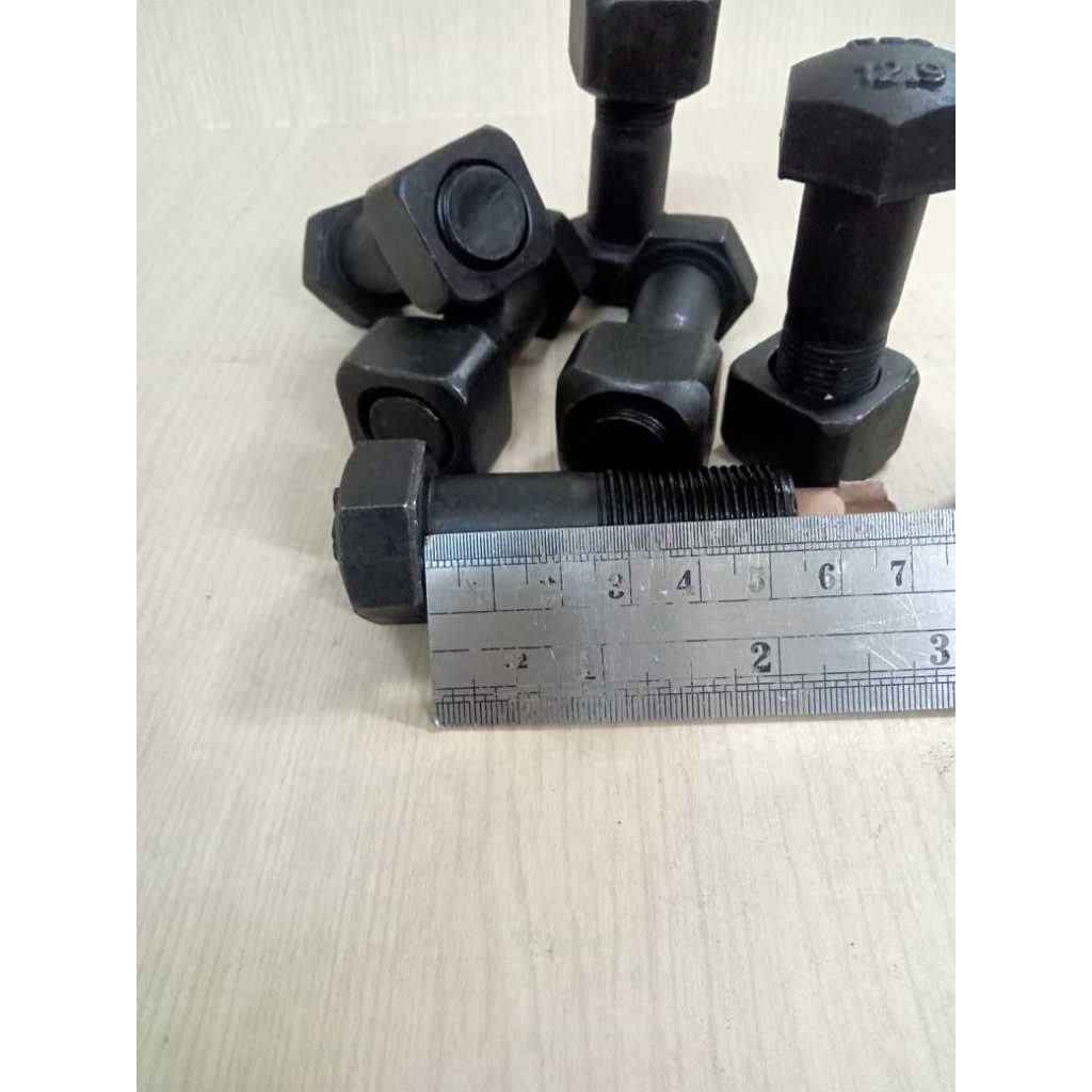 Jual SPAREPART ALAT BERAT BAUT UK 18 X 56 / BOLT SHOE 18X56 FINE THREAD ...