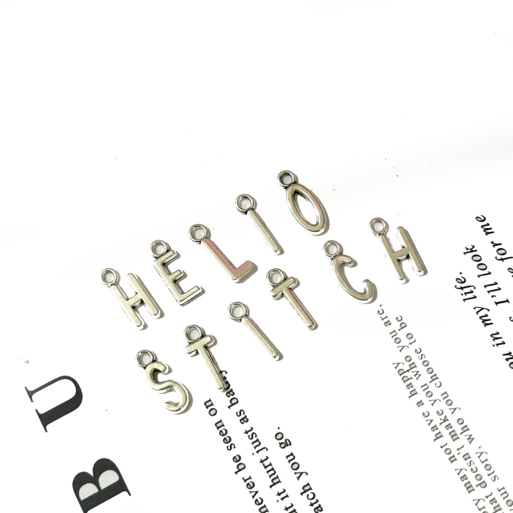 Jual 1 pcs Charm Aksesoris Besi - SERI HURUF ALFABET GANTUNG SILVER ...