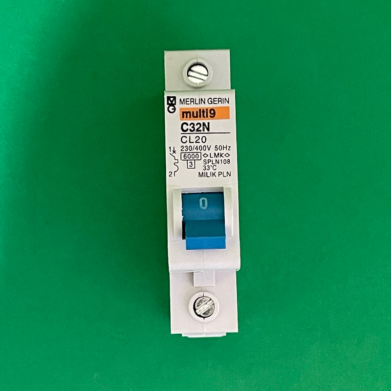 Jual MCB Merlin Gerin Biru 20A MG Multi9 20 Ampere CL20 | Shopee Indonesia