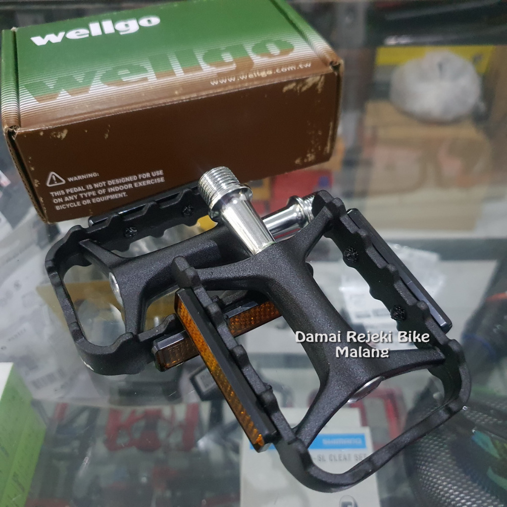 Jual Pedal Wellgo M111 black MTB Roadbike Urban | Shopee Indonesia
