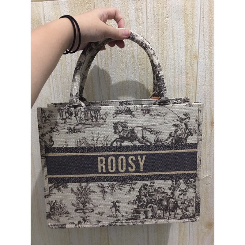 Jual ROOSY BAGS BY THE SEA TWILLY GUDETAMA TOTEBAG ROOSY | Shopee Indonesia