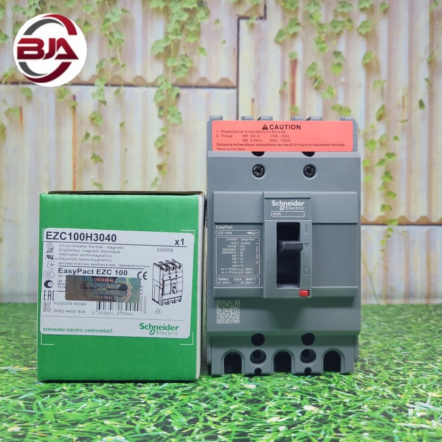 Jual MCCB Breaker Schneider Elektrik EZC100H 3P 40A 3phase 40 A EZC100H3040 | Shopee Indonesia