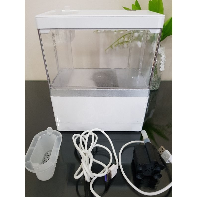 Jual (Preloved) Aquarium USB Desktop / Aquarium Mini / Ikan / Guppy ...