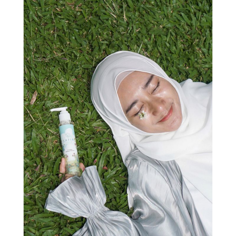 Jual SAFIA NATURAL IT'S VEGAN BIOBASED CLEANSER | Shopee Indonesia