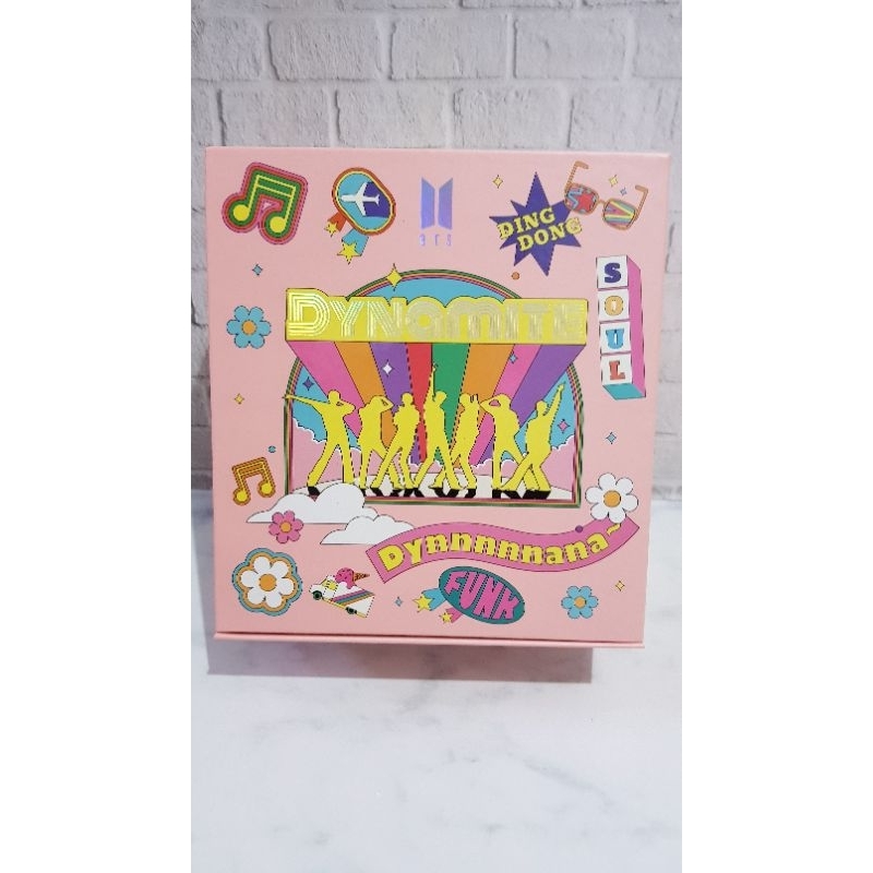Jual DVD player BTS dynamite | Shopee Indonesia