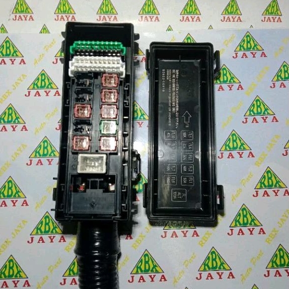 Jual Fuse Box sekring Aki Accu Fusible Link Hino 500 /3500 Euro 4 ...