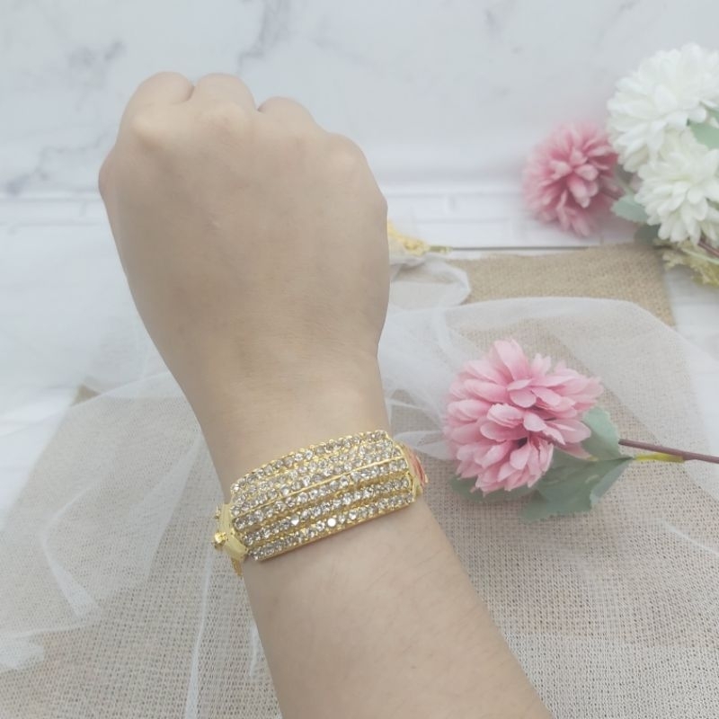 Jual gelang suasa replika emas 23 24 k dan berlian. (Harap tanya ukuran ...