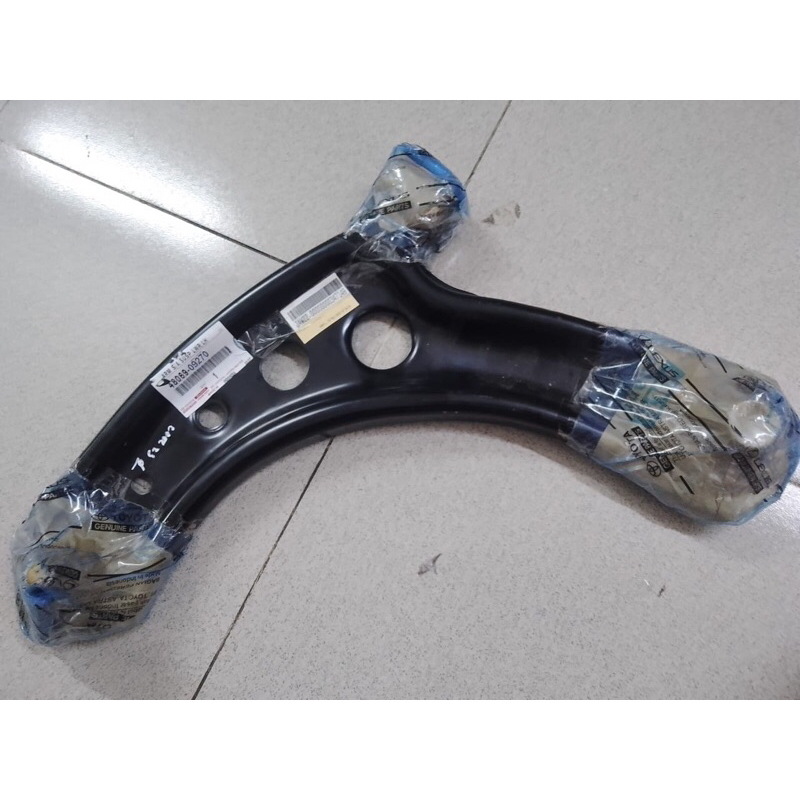 Jual Front Lower Arm Toyota Sienta RH | Shopee Indonesia