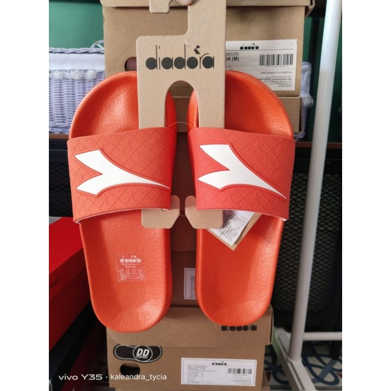 Jual sandal DIADORA GURI ORANGE | Shopee Indonesia
