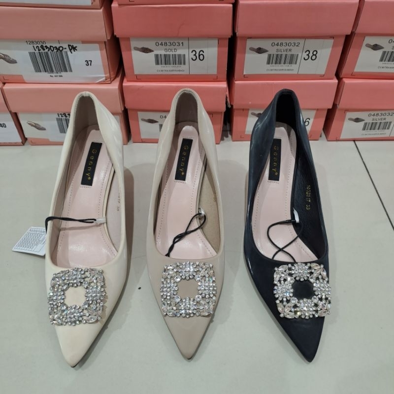 Jual SEPATU HEELS FORMAL HITAM MATAHARI BRAND GENNY !!PROMO!! | Shopee ...
