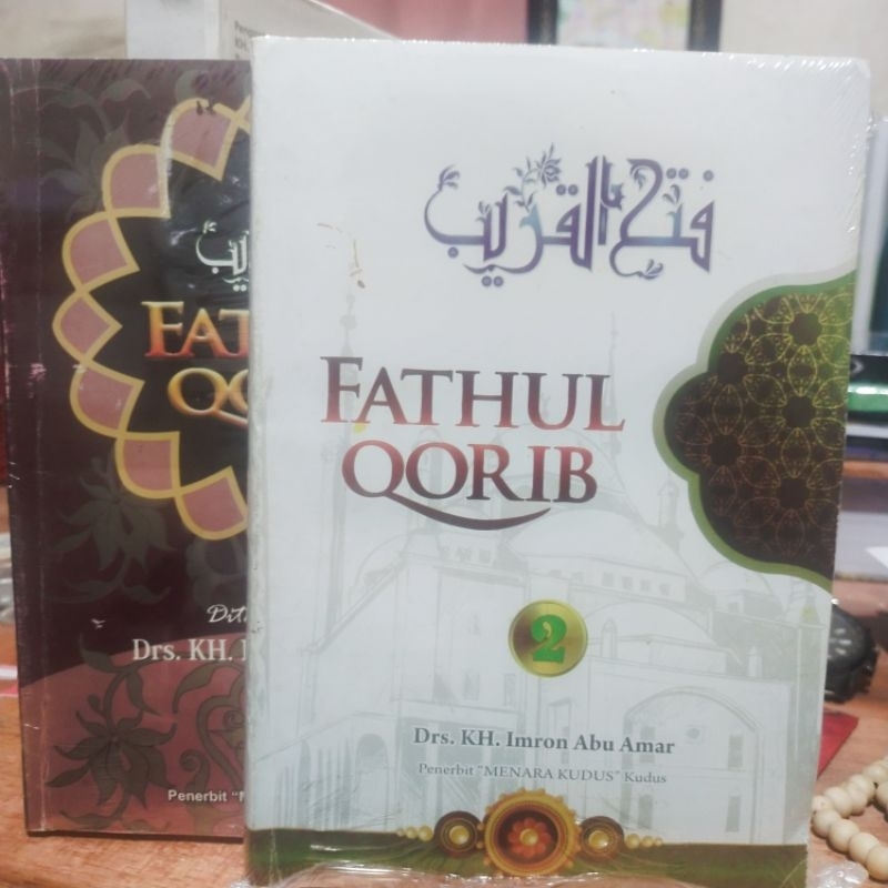 Jual Terjemah Kitab Fathul Qorib 2 Jilid lengkap dengan penjelasannya | Shopee Indonesia