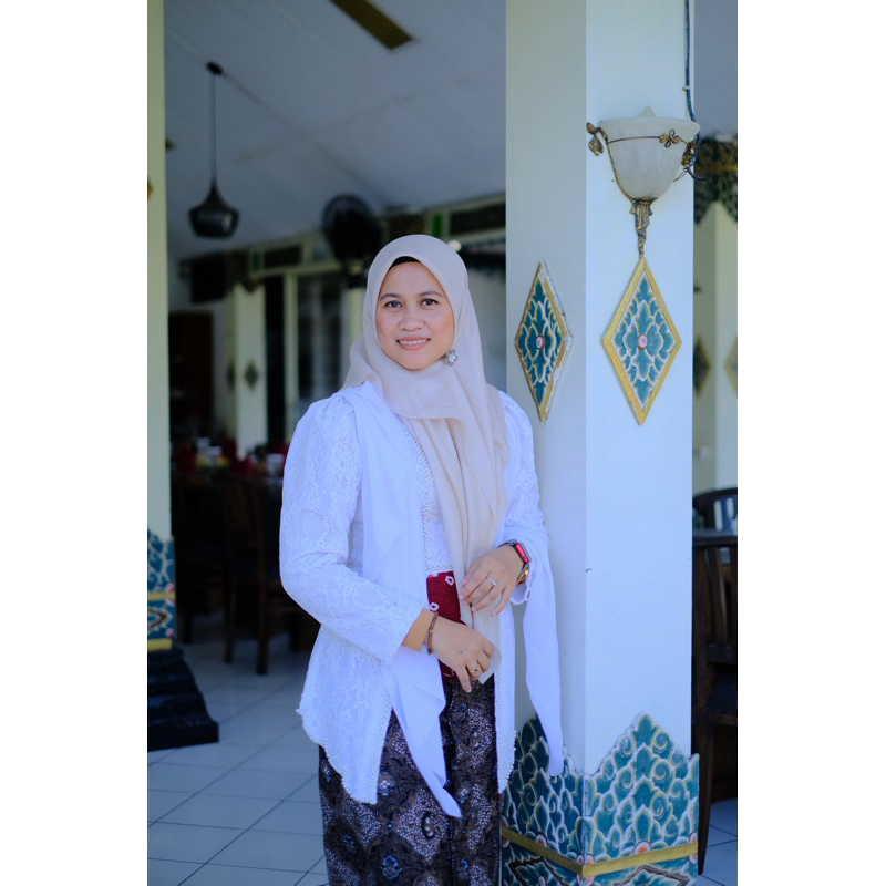 Jual Kebaya wisuda/kebaya pagar ayu/Kebaya kondangan | Shopee Indonesia